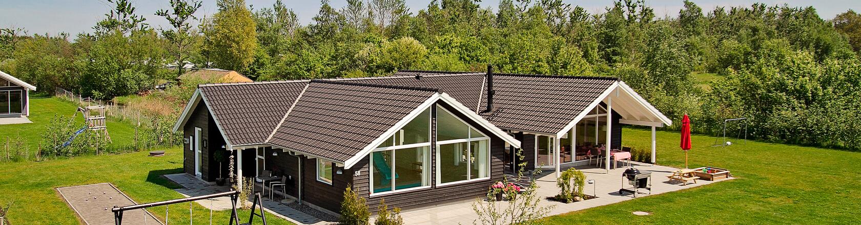 Luksus-sommerhus - lej et sommerhus med pool hos DanCenter DanCenter